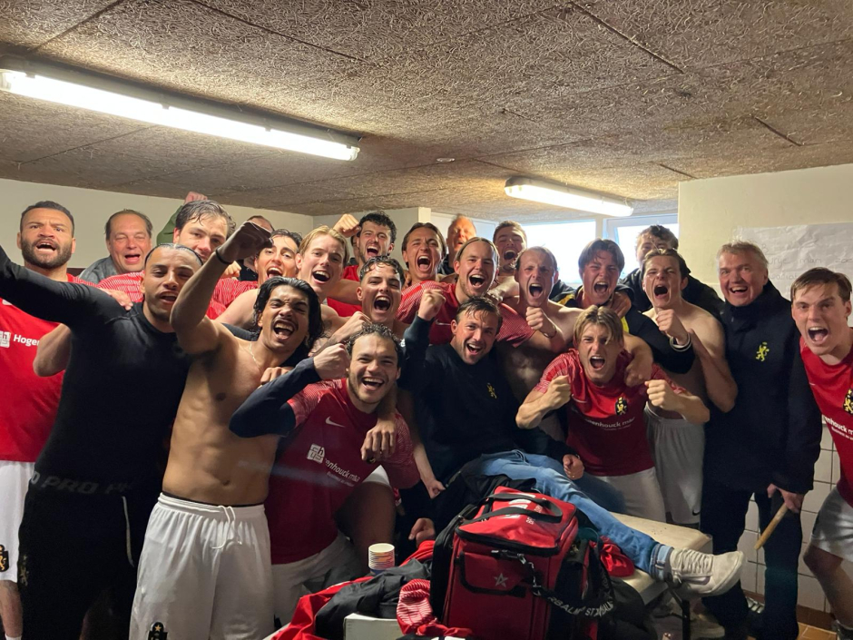 HVV 1 handhaaft zich in de 1e klasse · Koninklijke Haagsche Cricket en ...